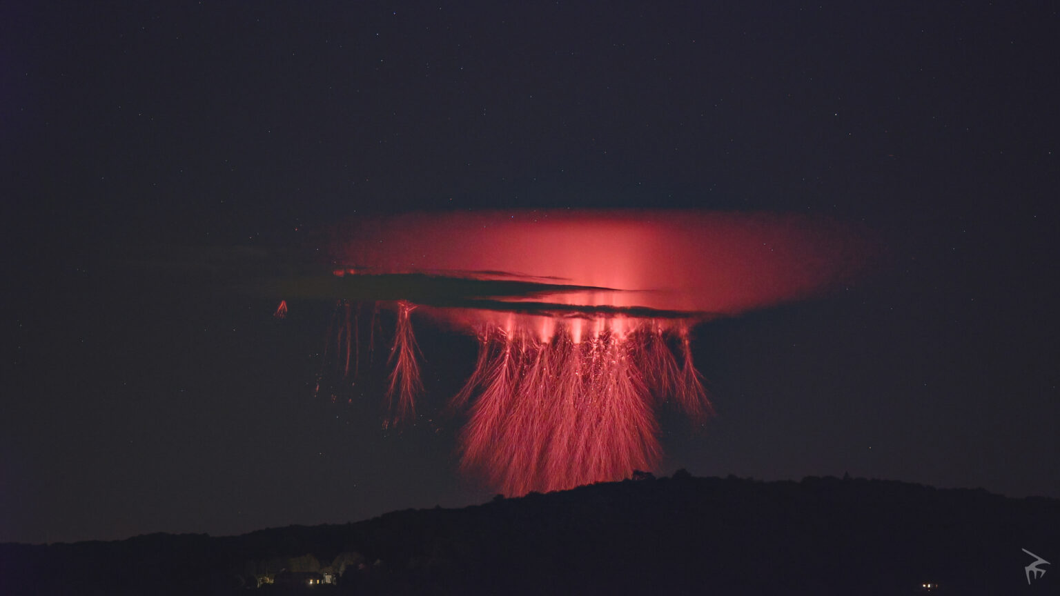 ¿Qué son los sprites? El fenómeno del cielo que estudia la NASA y deja ...